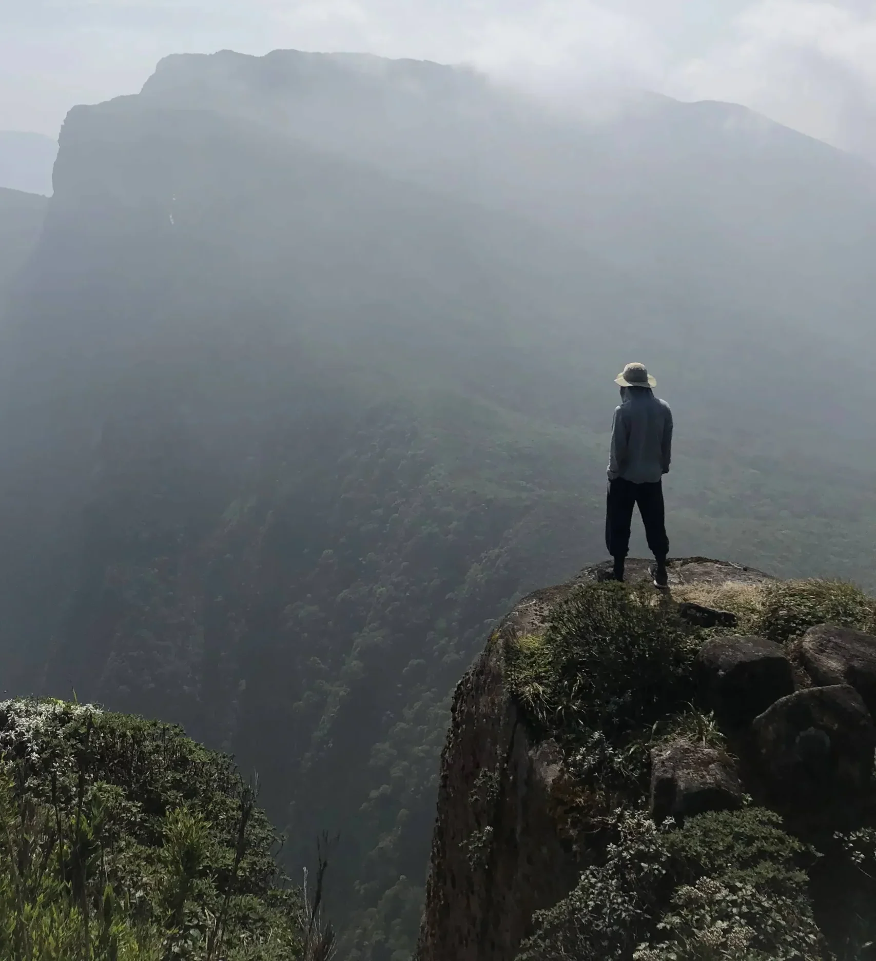 Sri Lanka Hiking Trails: 7 Best Hikes For Every Adventure